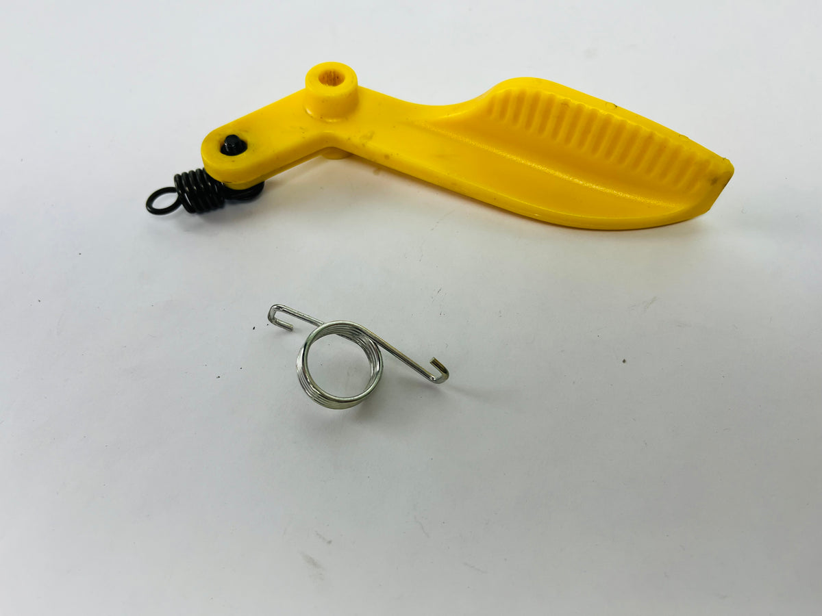 Spirit Fitness XT 185 Treadmill Handle Release Lever & Springs (HP67)